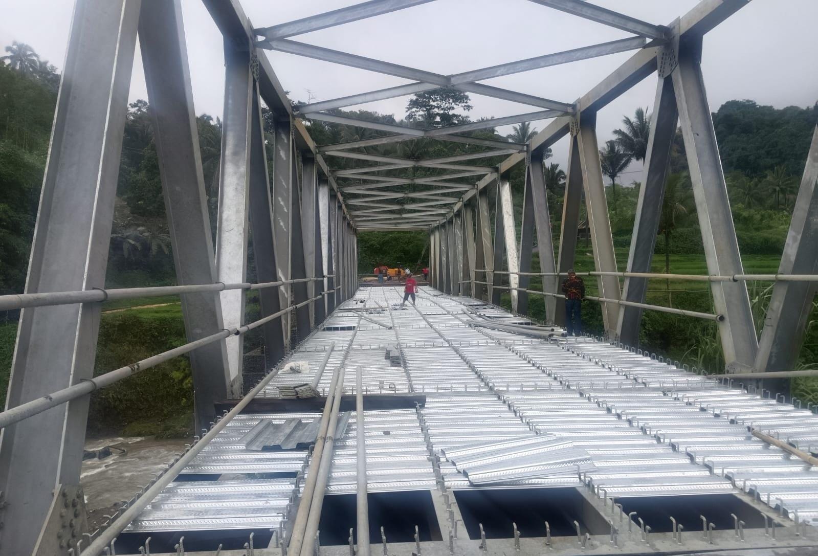 Proyek Jembatan Sungai Erang Tak Kunjung Rampung, Warga Cilongok Tegal ...