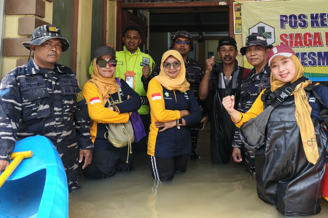 Bhakti Kesehatan TNI AL dan Puskesmas Juwana Layani Warga Terdampak ...
